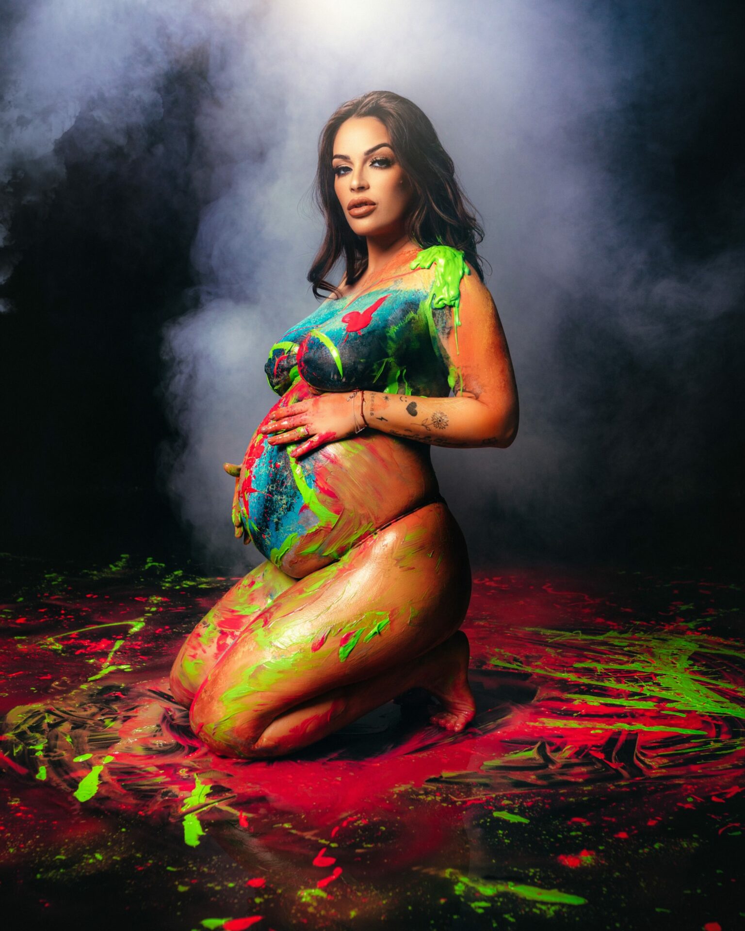 NINA ESPARCIA – OUTFAKESS